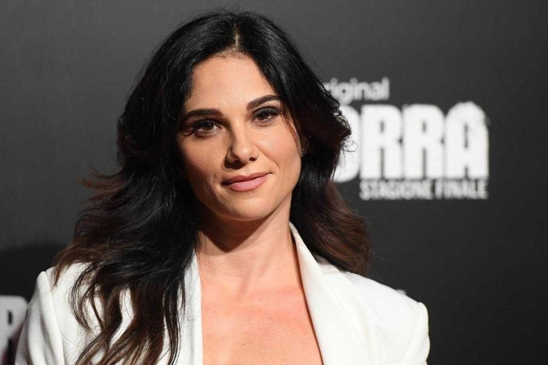 UPAS, chi è nella realtà Daniela Ioia l'interprete di Rosa Piccariello ...